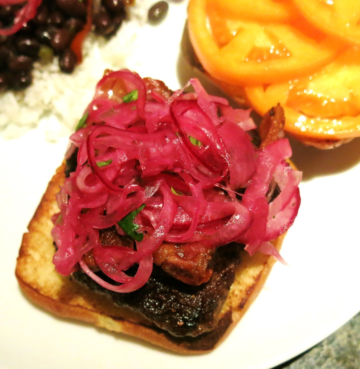 Peruvian Red Onion Salad (Salsa Criolla) | Goddess Cooks