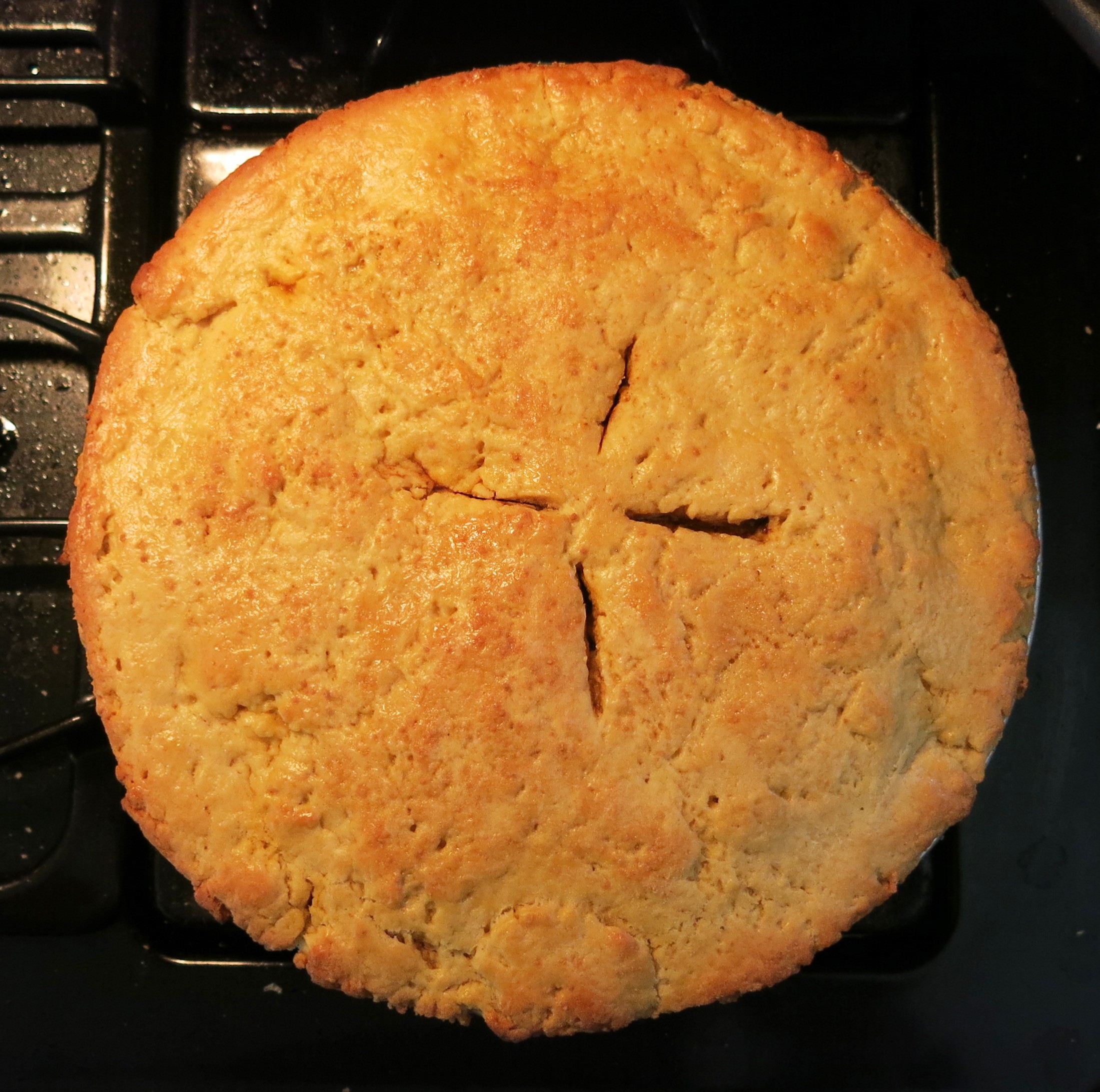 Pastel de Picadillo Cubano (Cuban Meat Pie) | Goddess Cooks