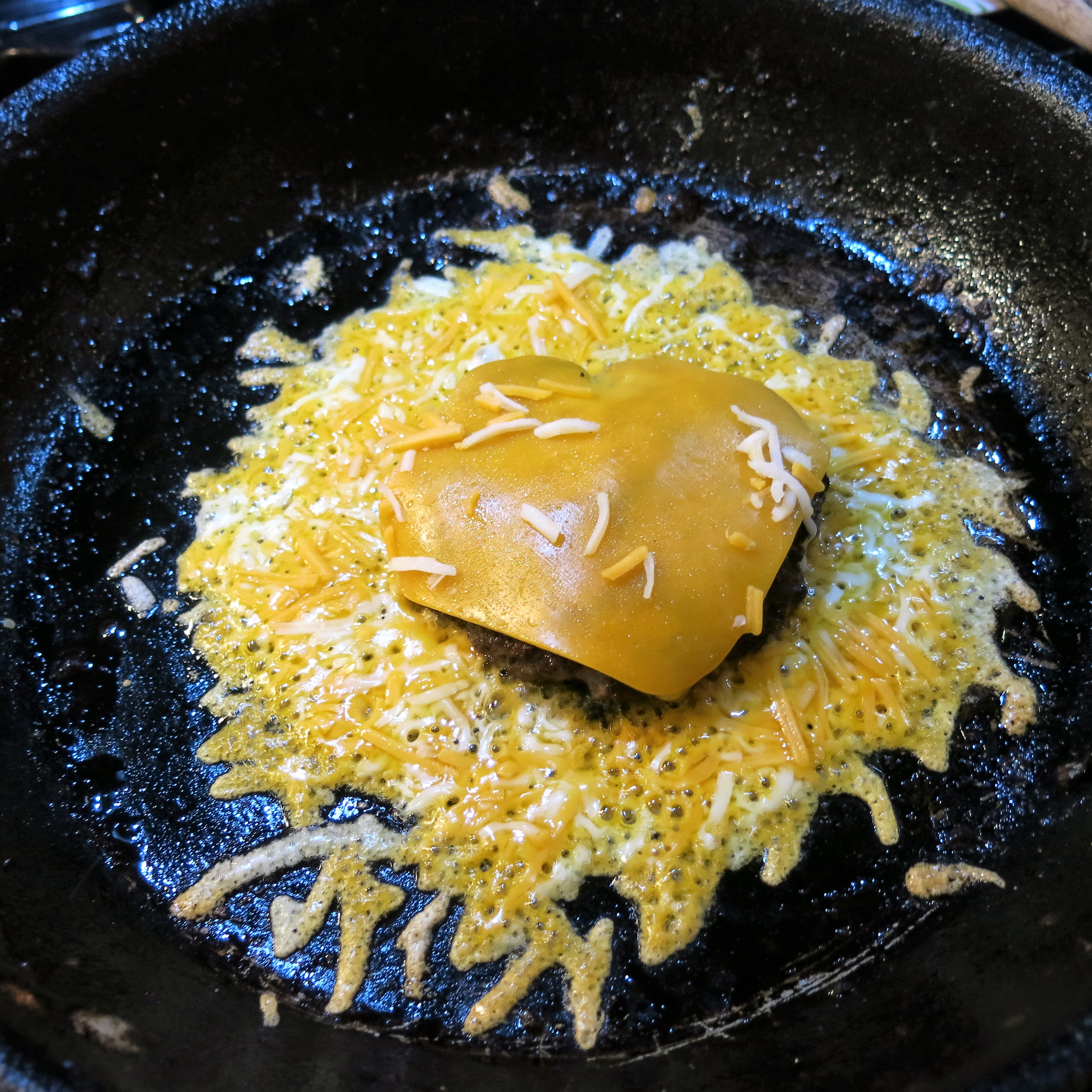 The Hot Mess Cheeseburger with a Crispy “Collar” | Goddess Cooks